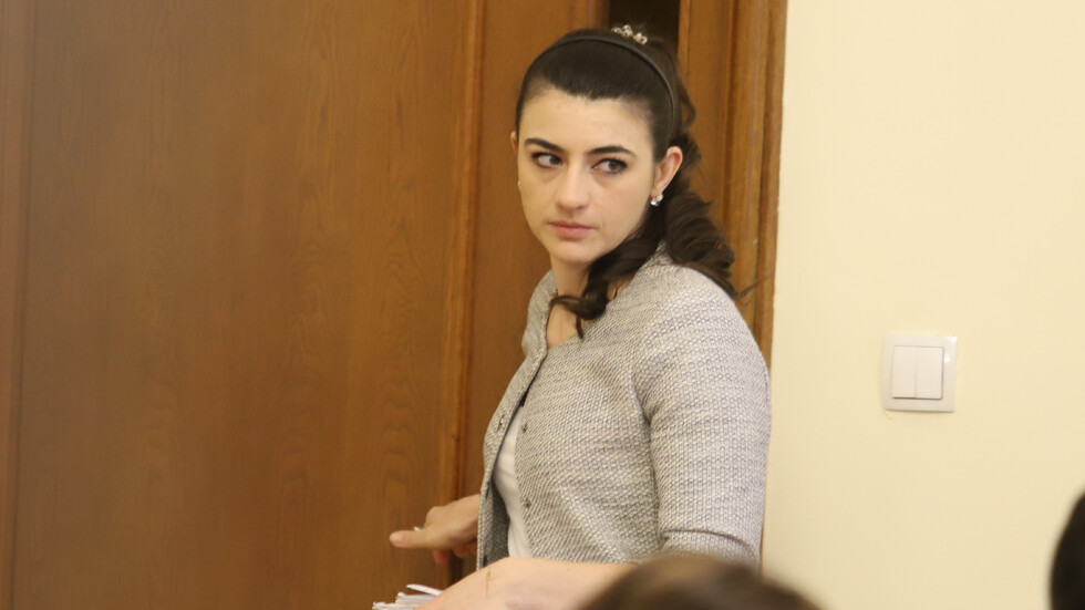 Бориславова за имунитета на Петков Голям зор на прокуратурата да